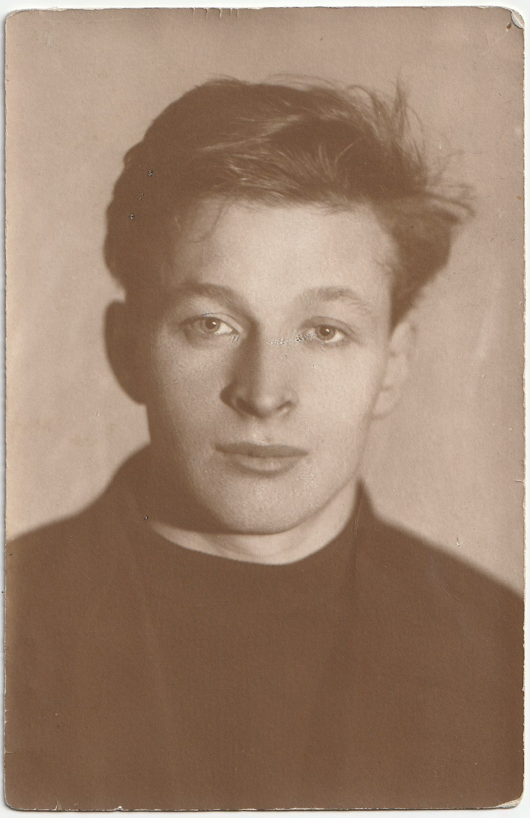 Portrait of a Handsome Russian – Homobilia