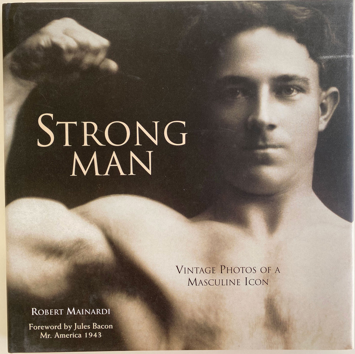 Strong Man – Homobilia